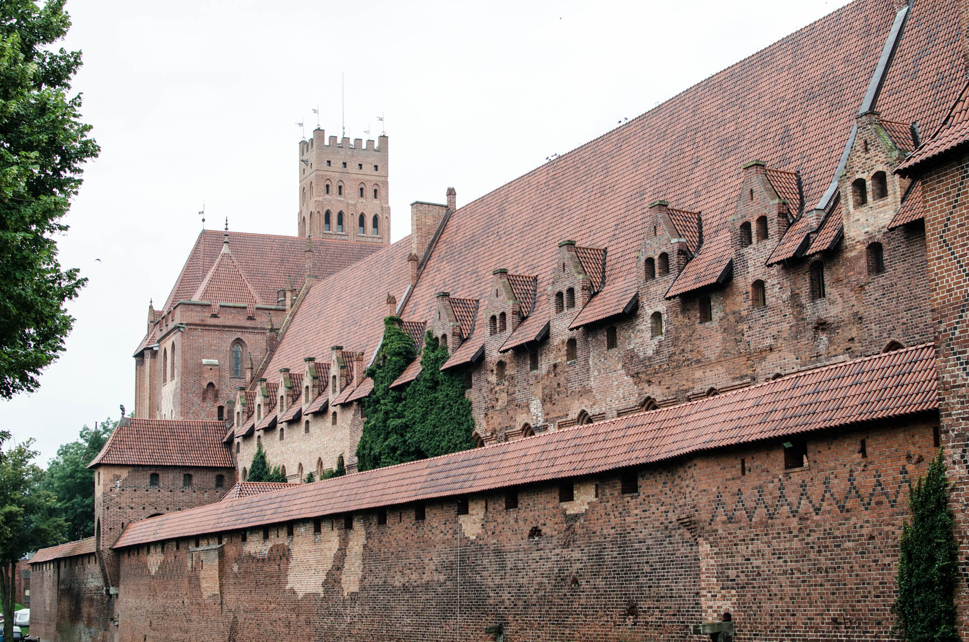 Unveiling the Magnificence of Malbork Castle: A Must-Visit Historical ...
